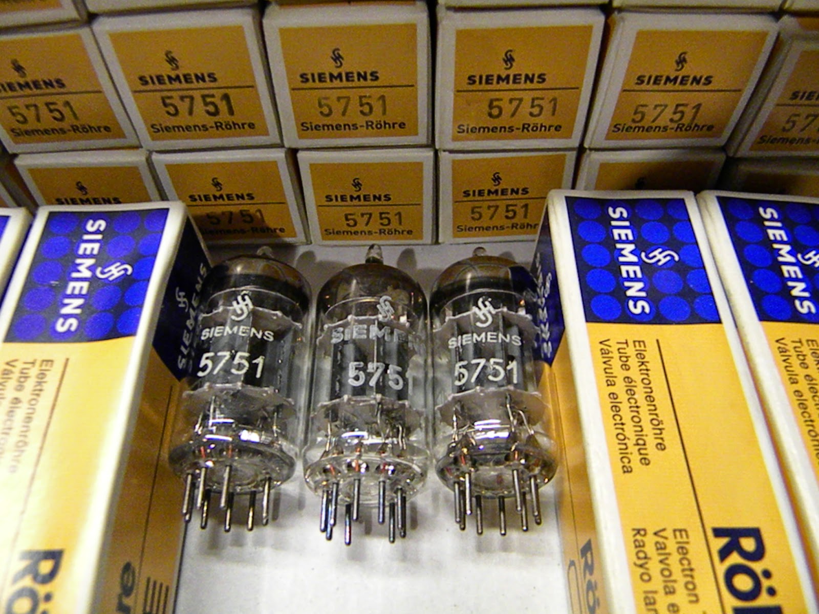 NOS Tube Store: SIEMENS 5751 Triple Mica