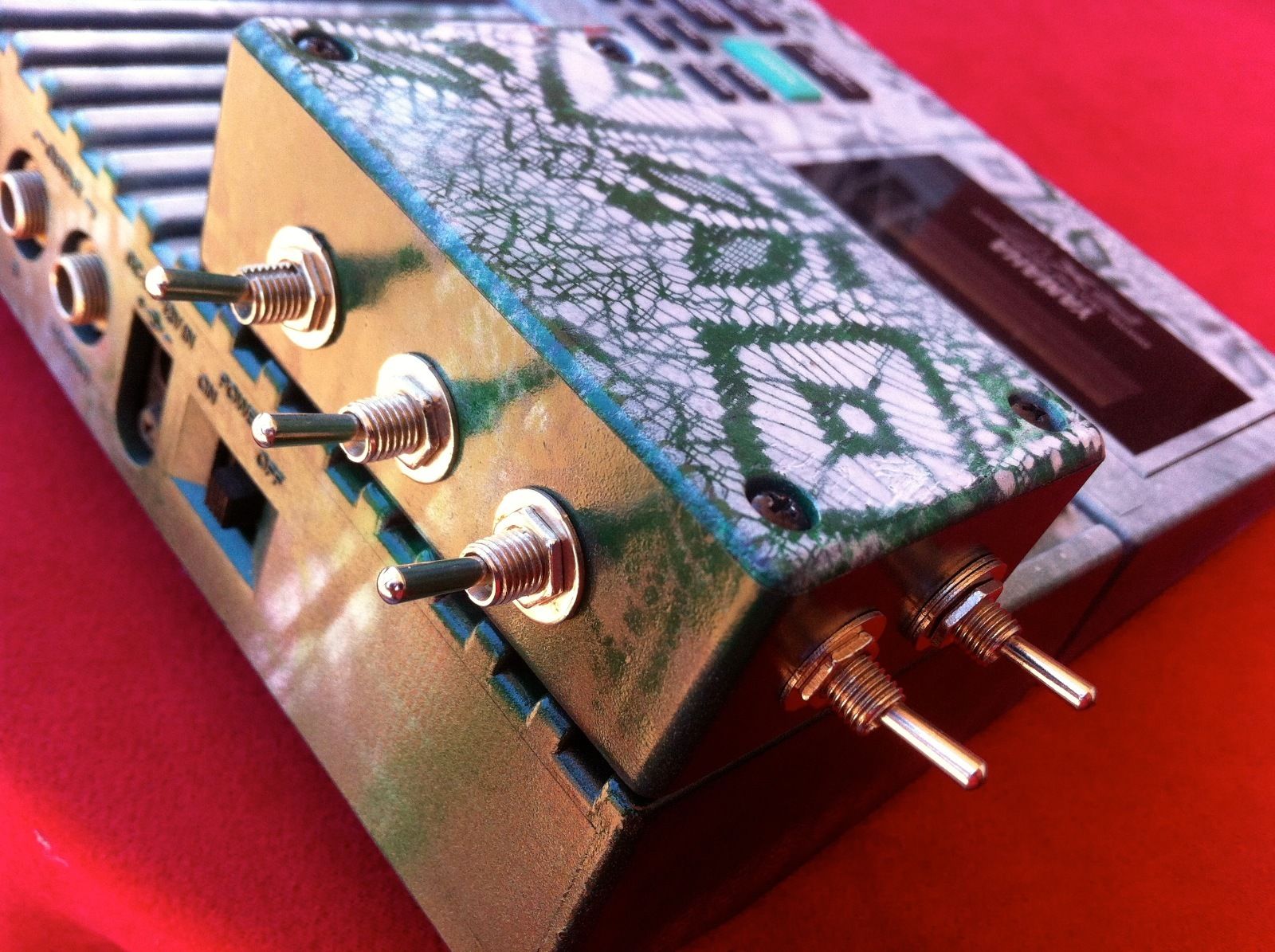 MATRIXSYNTH: CBMods Custom Painted Circuit Bent Yamaha RX-17 MIDI Drum ...