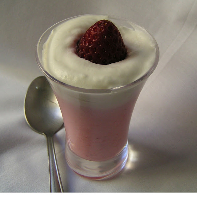 Mousse de fresas - Morrico Fino de Sos del Rey Católico