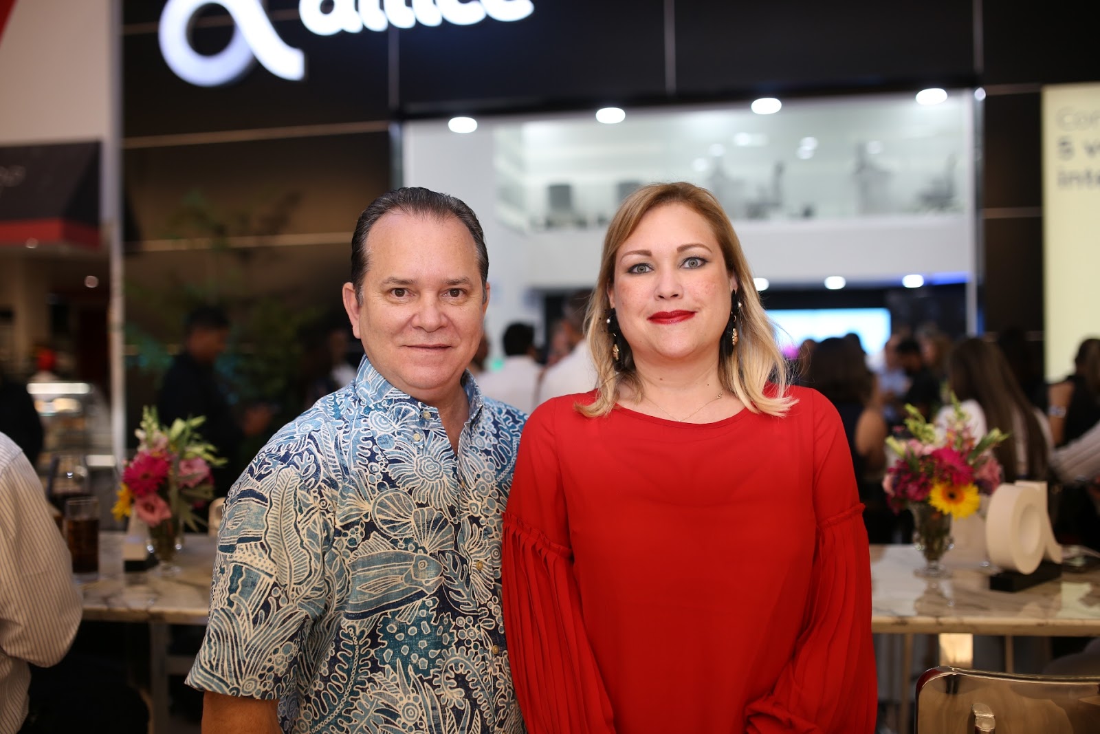 Altice Dominicana abre nueva oficina en el Blue Mall Punta Cana ...