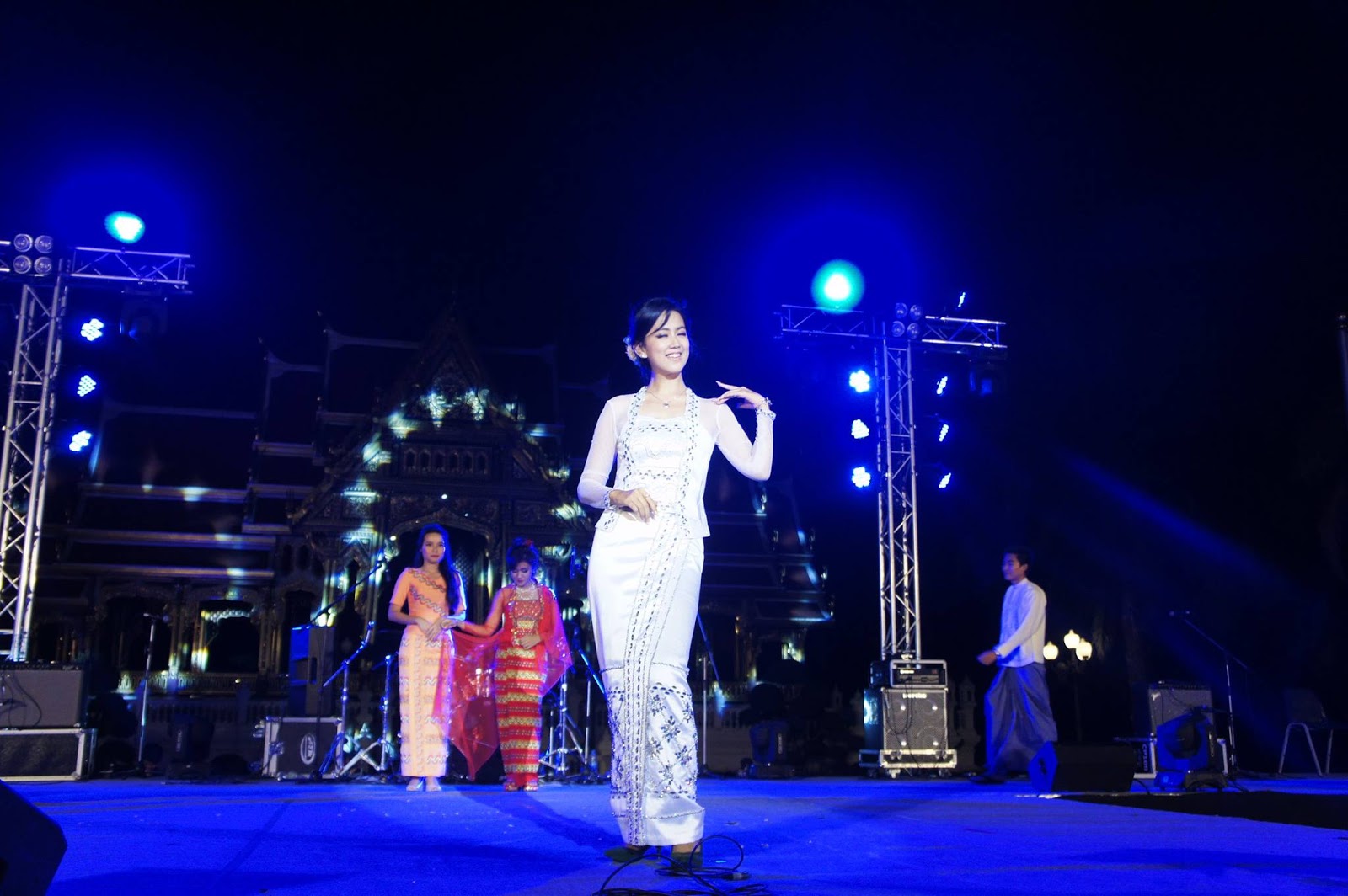 Chit Ko Ko Oo is at AU International Night 2016 ~ Chit Ko Ko Oo