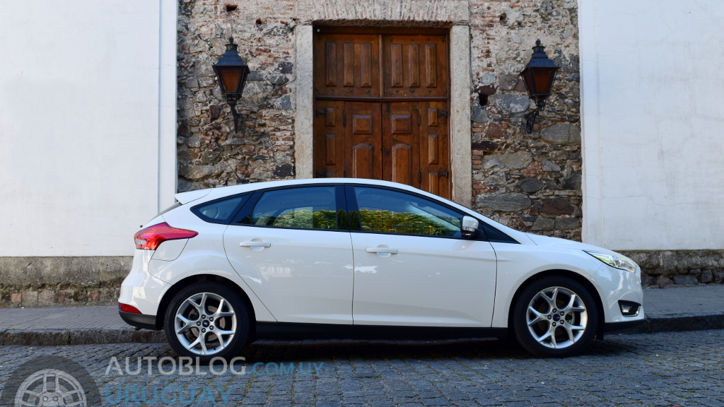 Prueba: Ford Focus Hatch 2.0 SE Plus PowerShift : Autoblog Uruguay ...
