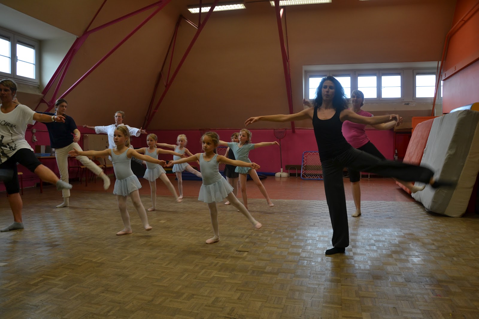 Les Cinq Sens En Eveil ASBL: Cours de danse Mère-Fille : Classique II