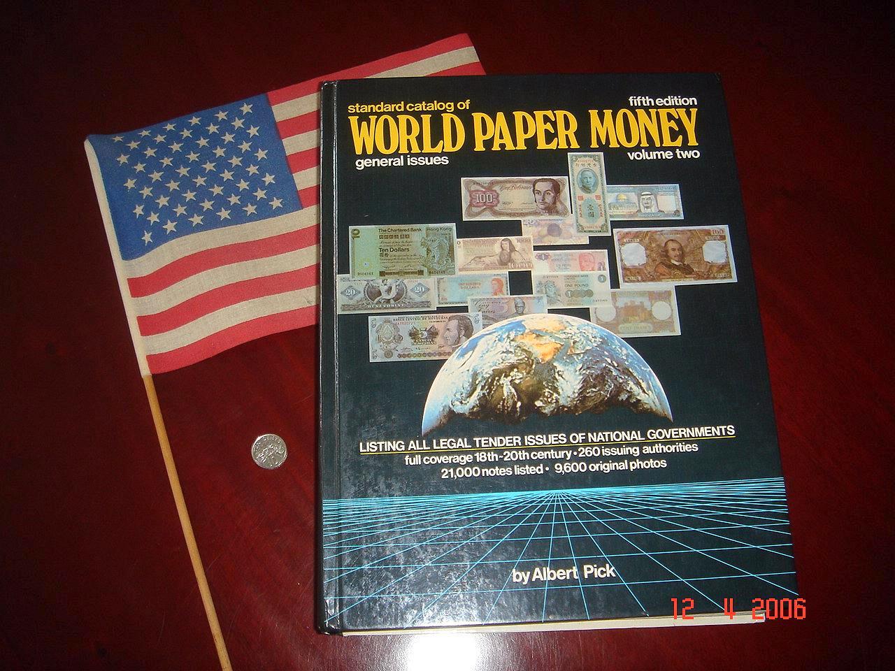 Best Bookshop Downtown Singapore: Standard Catalog of World Paper Money