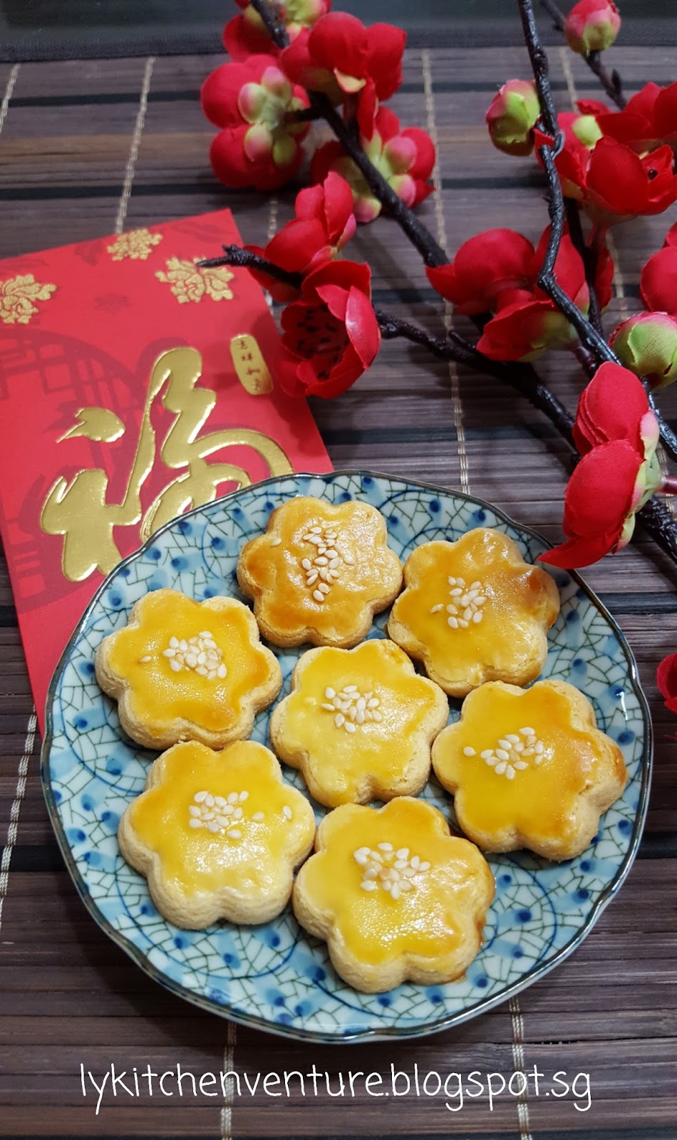 LY's Kitchen Ventures: Salted Egg Yolk Cookies