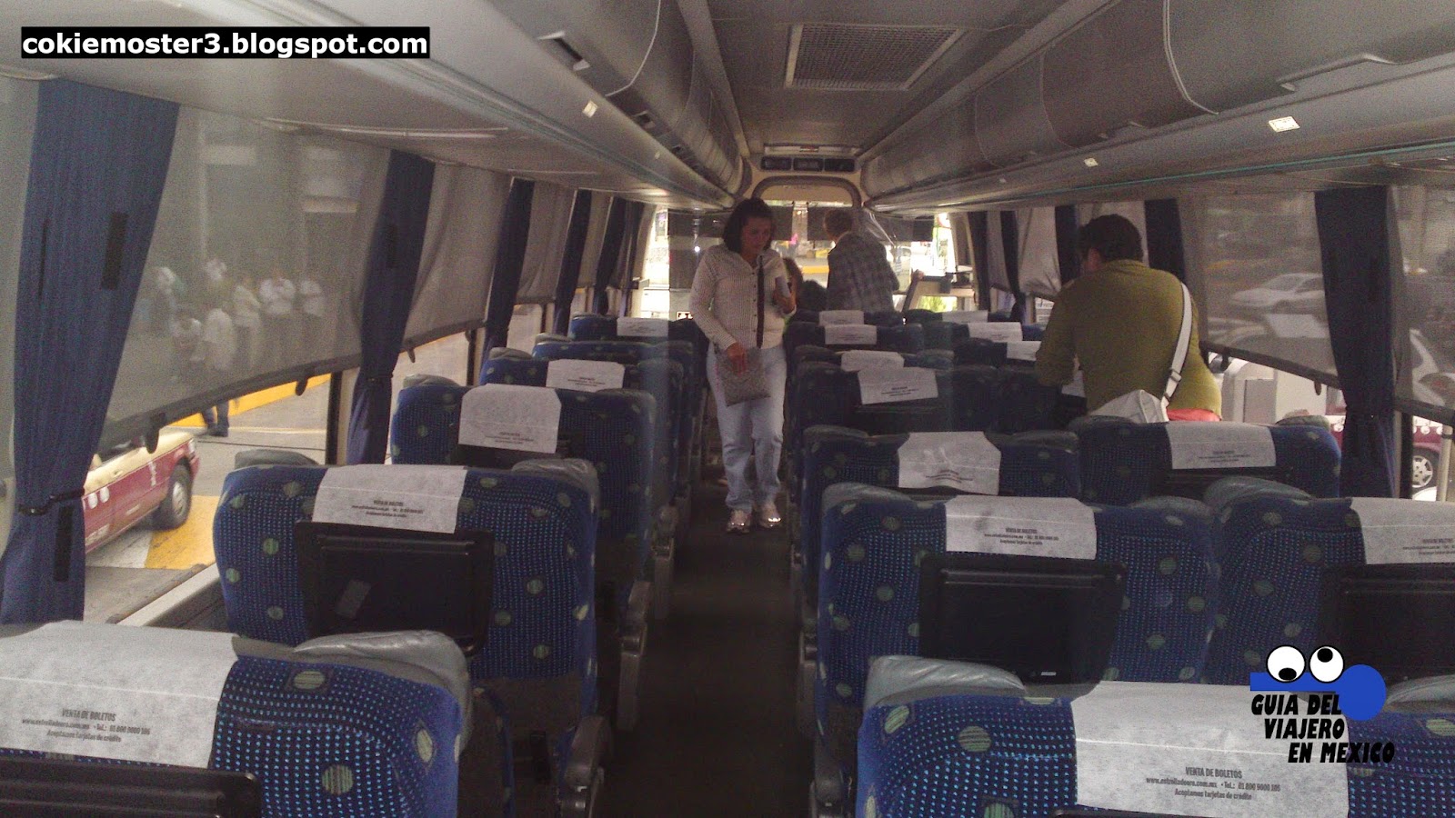 Viendo interiores de autobuses