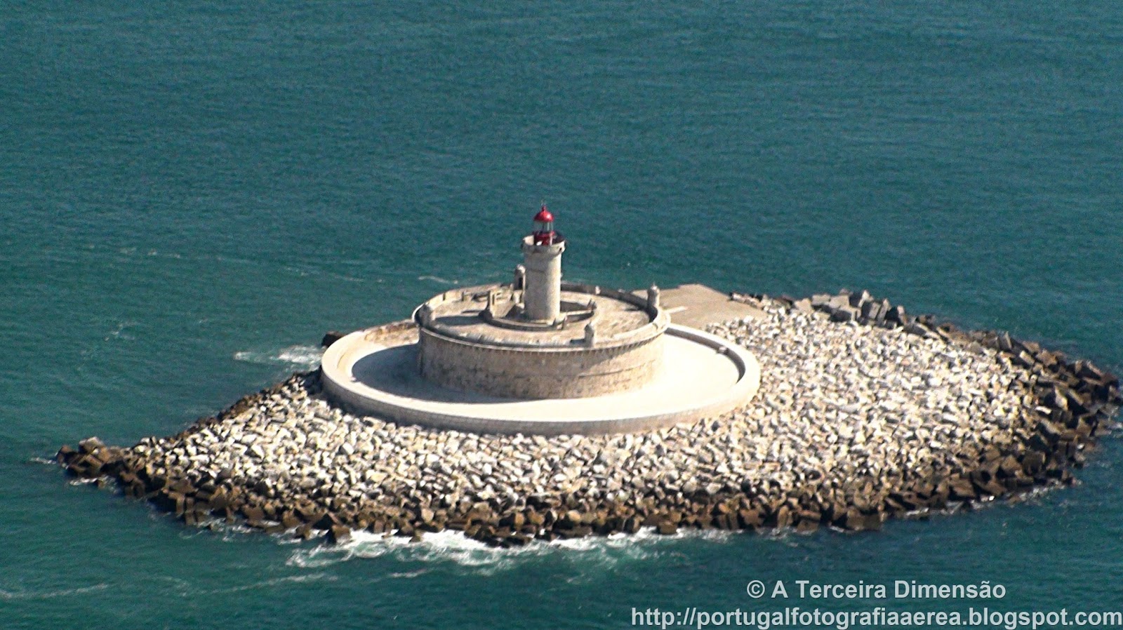 A Terceira Dimensão: Farol do Bugio