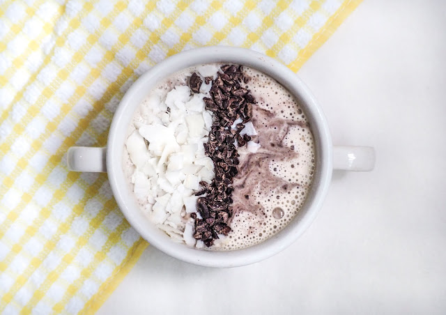 Healthy Breakfast/Snack: Banana + Acai Swirl Bowl - Rachelle Yee ...