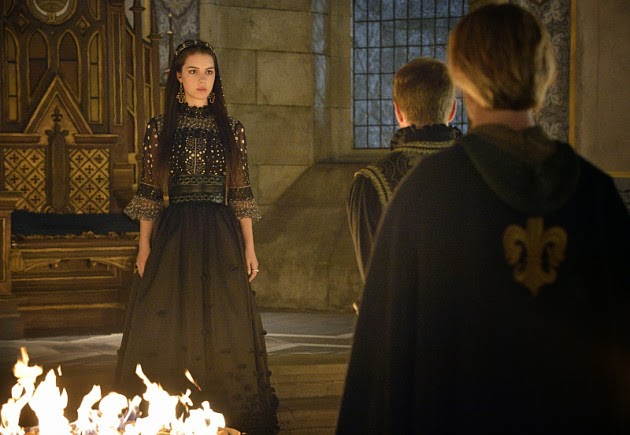 Voguish At Best: reign: put on your queen face