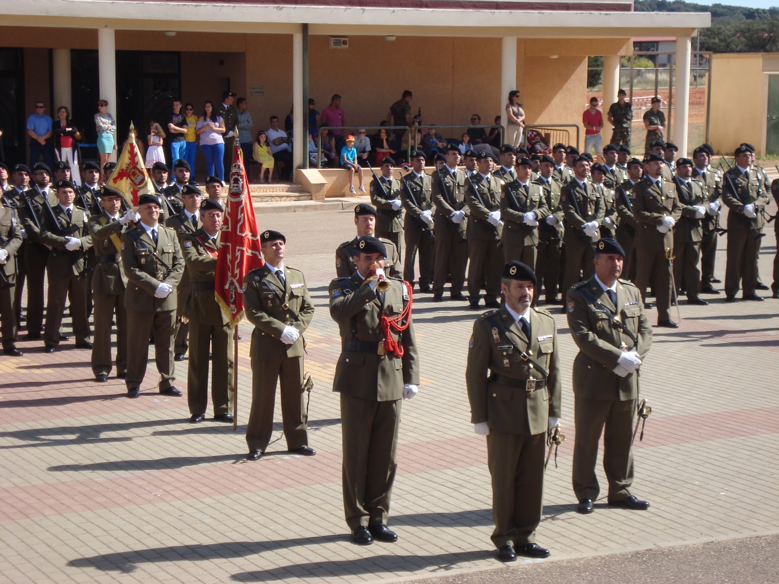 Extremadura militar: 219º Aniversario Regimiento de Infantería ...