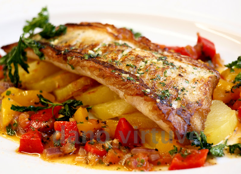 Dano Virtuvė: Keptas Starkis su česnakinėmis bulvytėmis ir troškinta ...