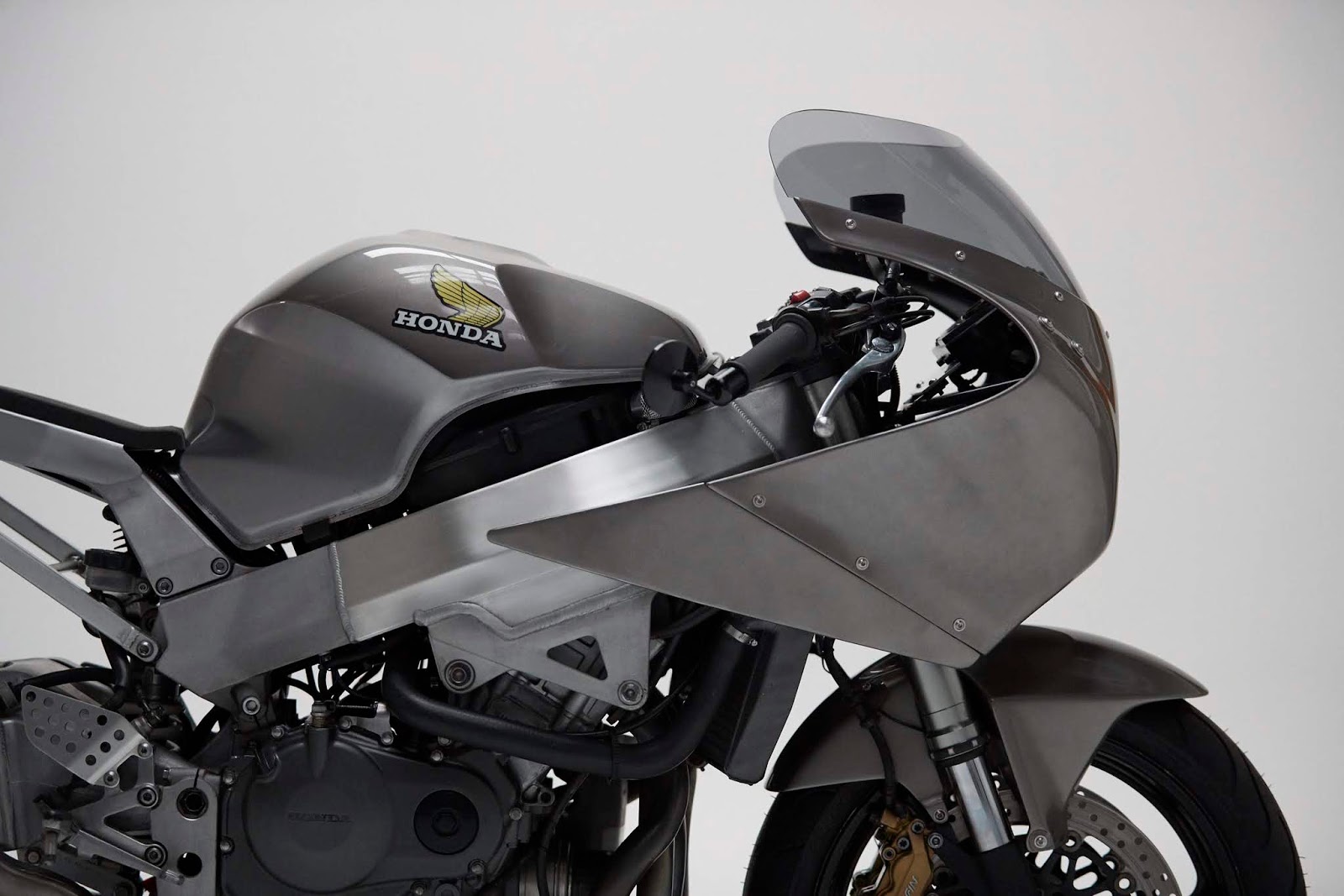 Honda CBR929 Fireblade 'Metallo' - RocketGarage - Cafe Racer Magazine