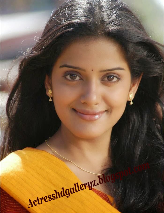 Actress HD Gallery: Visakha singh latest Half saree photo stills