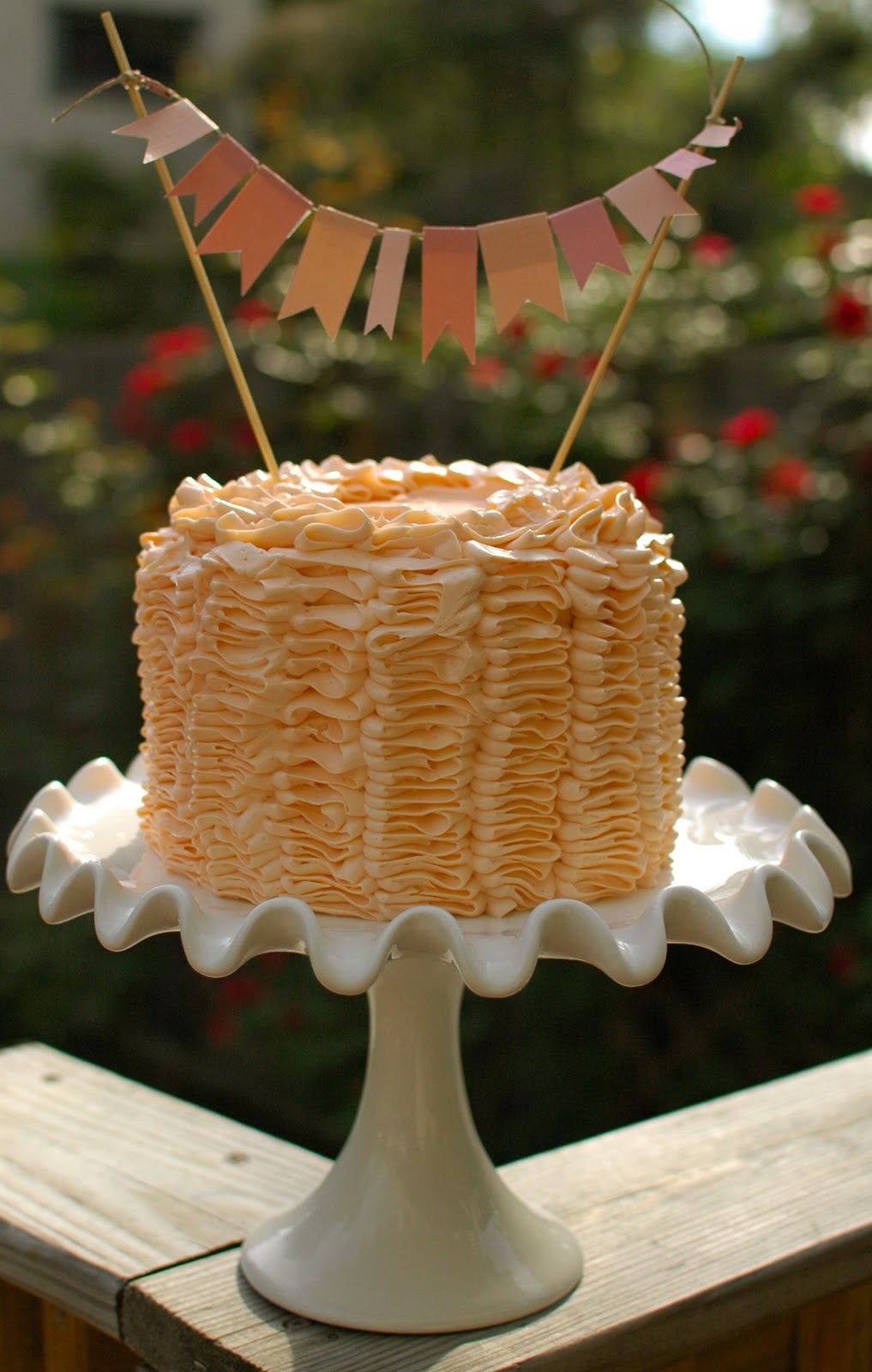 TurtleCraftyGirl: Ruffled Cake