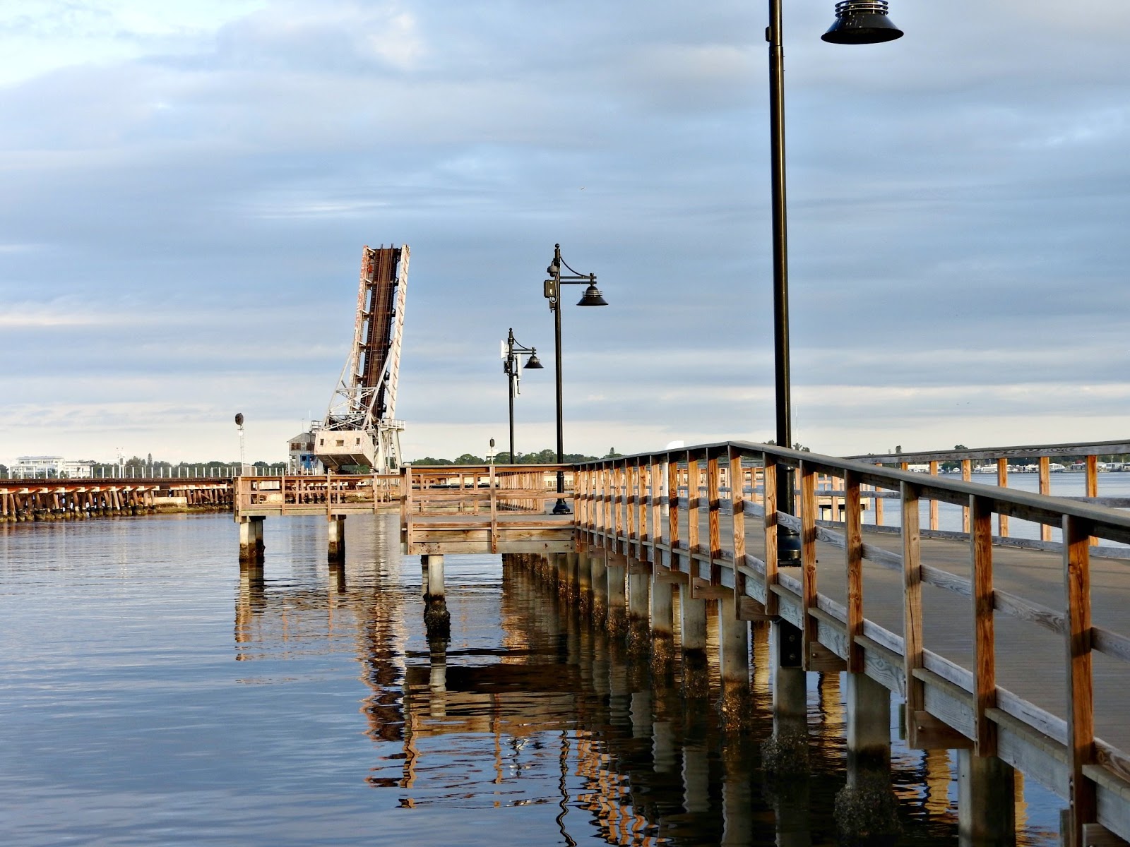 MadSnapper: Riverwalk 2016-Fishing Pier