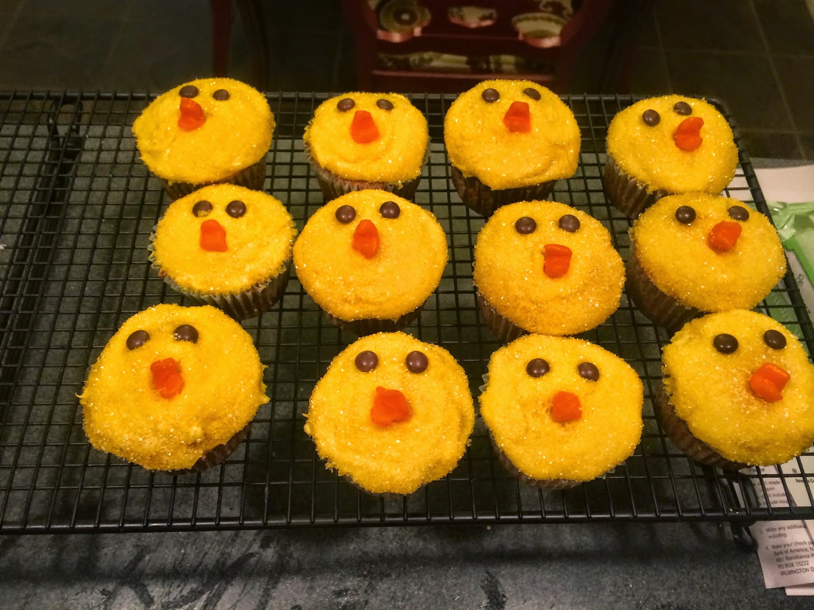 Manic Mama Miles: Chick Cupcakes