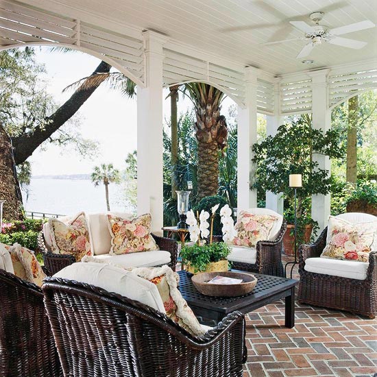 Hydrangea Hill Cottage: Summer Verandas