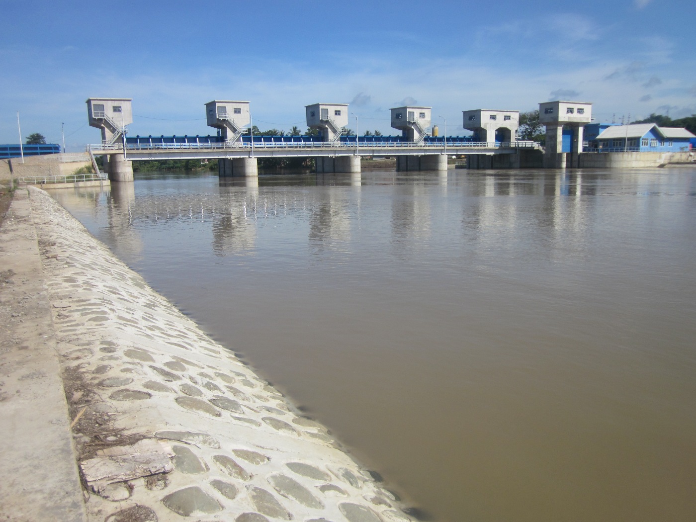 Suara Hati: BENDUNG GERAK TEMPE SIAP DI RESMIKAN