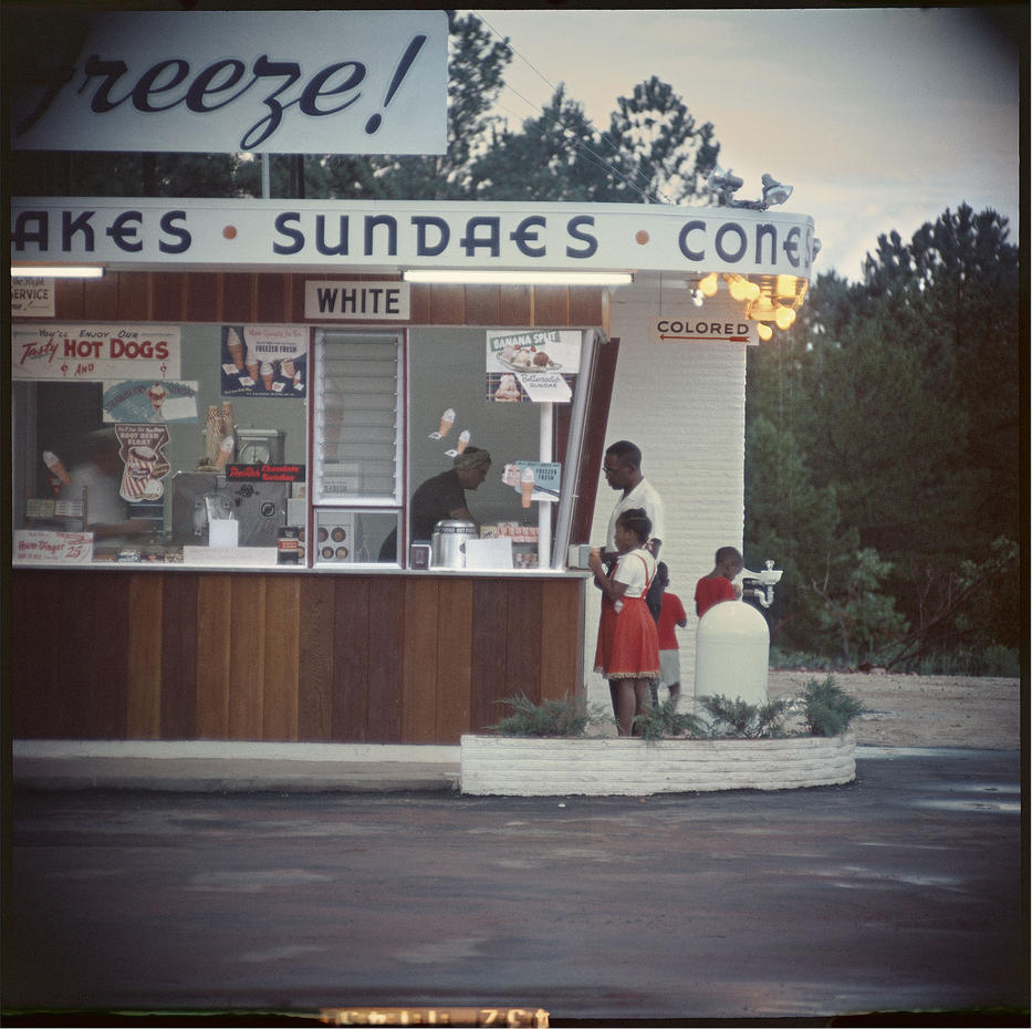 Amazing Color Photographs Capture Faces of Segregation in the South of the U.S in the 1950s ...