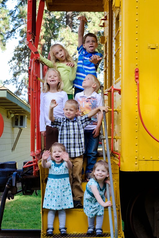 Welcome to Married Life: Wordless Wednesday: 7 Kids is a Lot of Kids