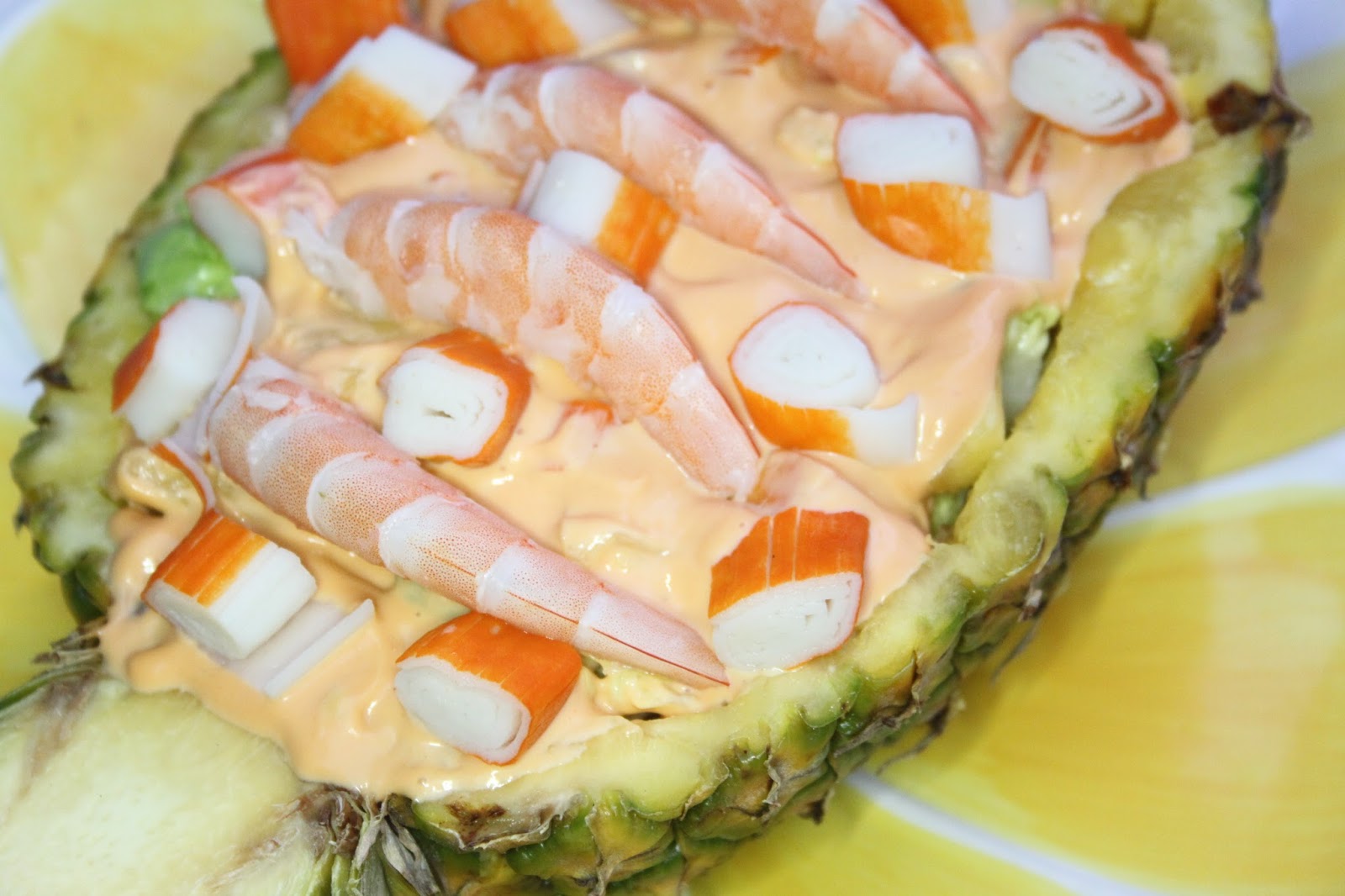 Anita Comiditas: Piña rellena de coktail de marisco