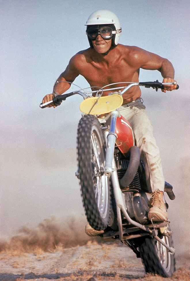Motoblogn: 26 Photos Celebrating The King Of Cool - Steve McQueen