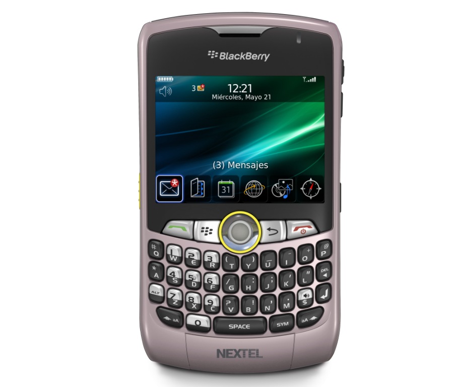 EL INFORMATORIO: Nextel presenta un BlackBerry muy femenino