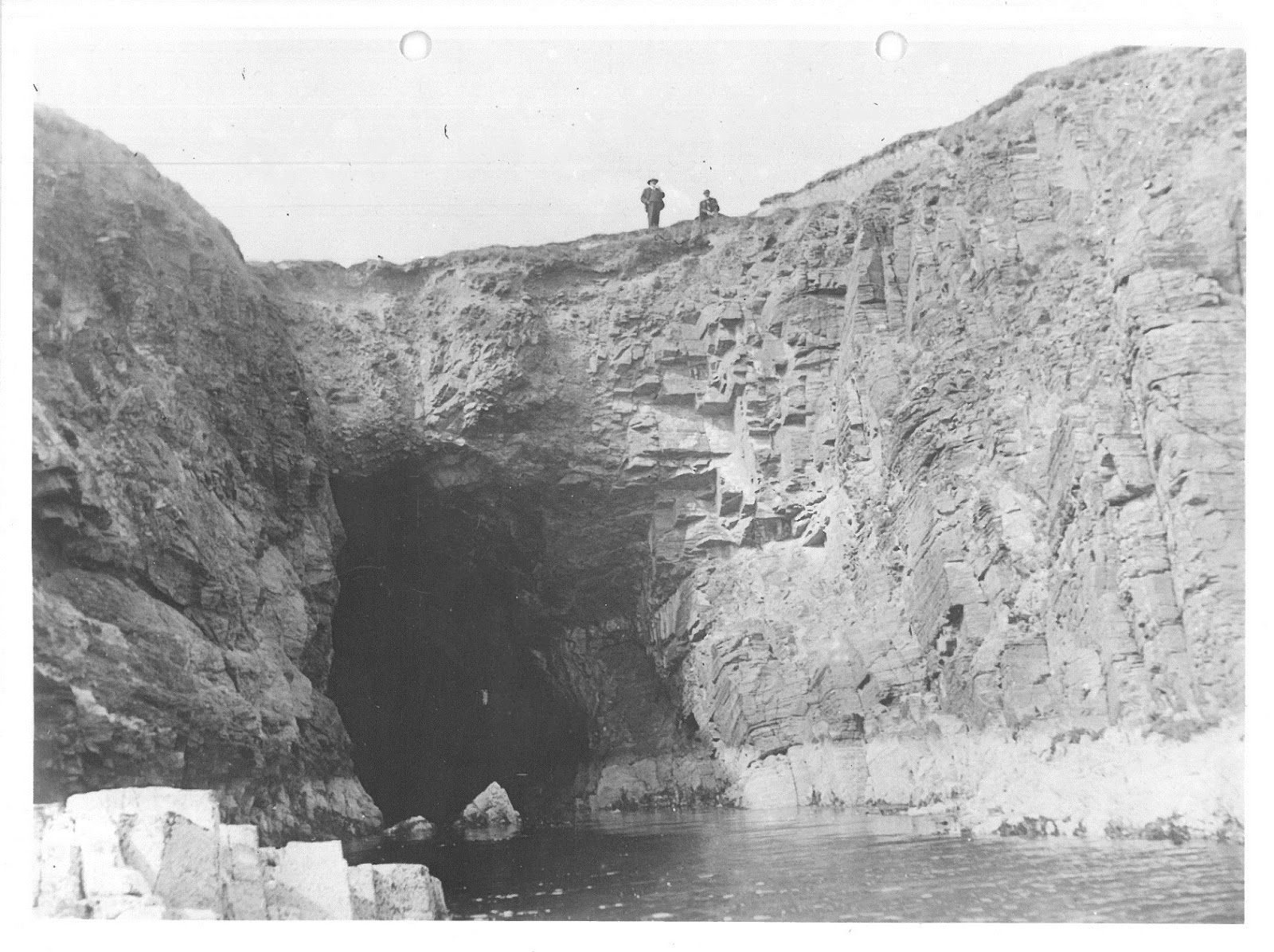 Orkney Archive - get dusty: Cave Where?