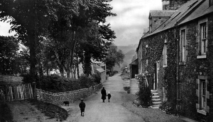 Tour Scotland: Old Photographs Earlston Scotland
