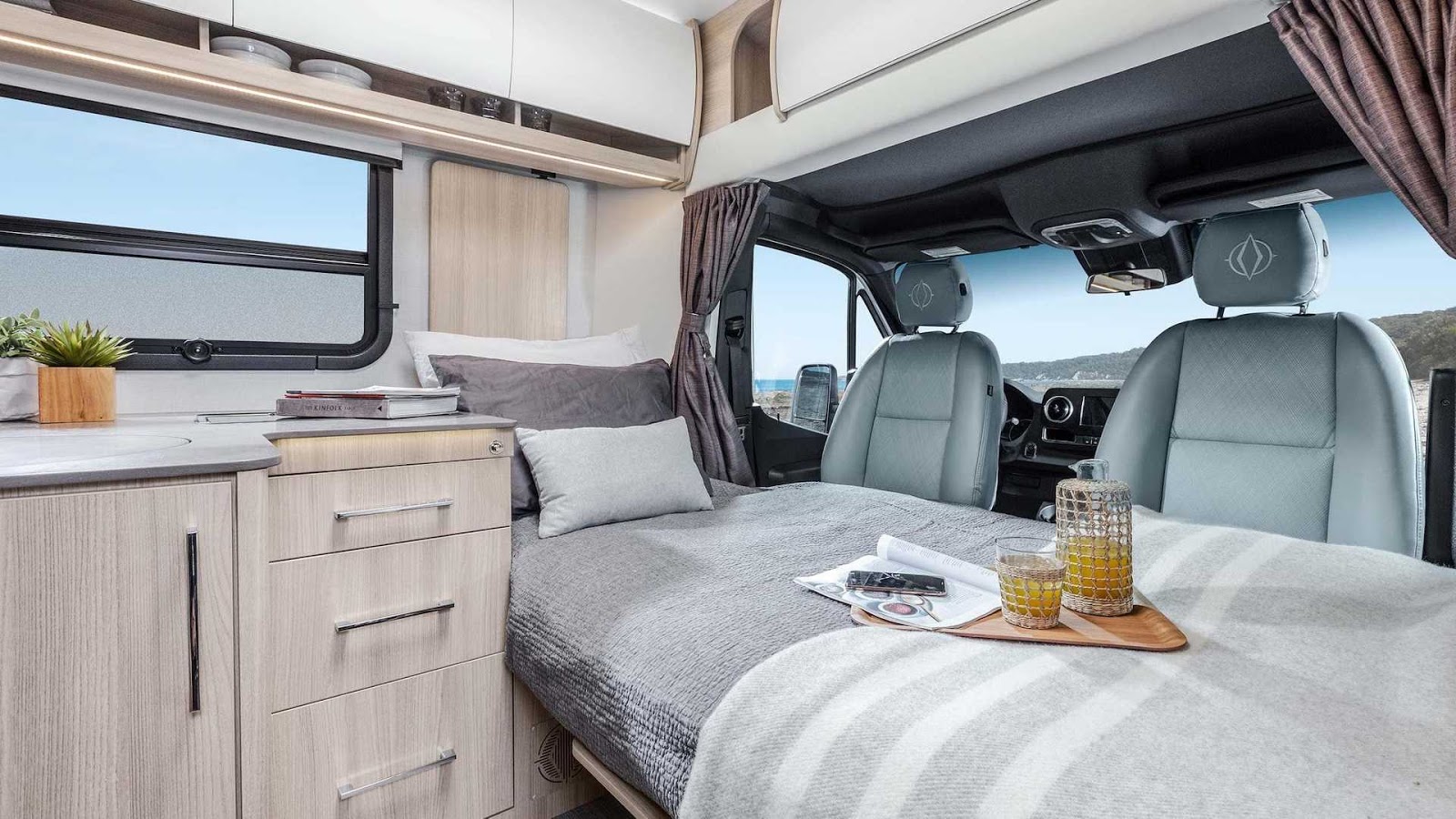 集奢華和新銳科技於一身的露營車─Unity Rear Lounge Concept | SanjiNoir 黑侍樂讀