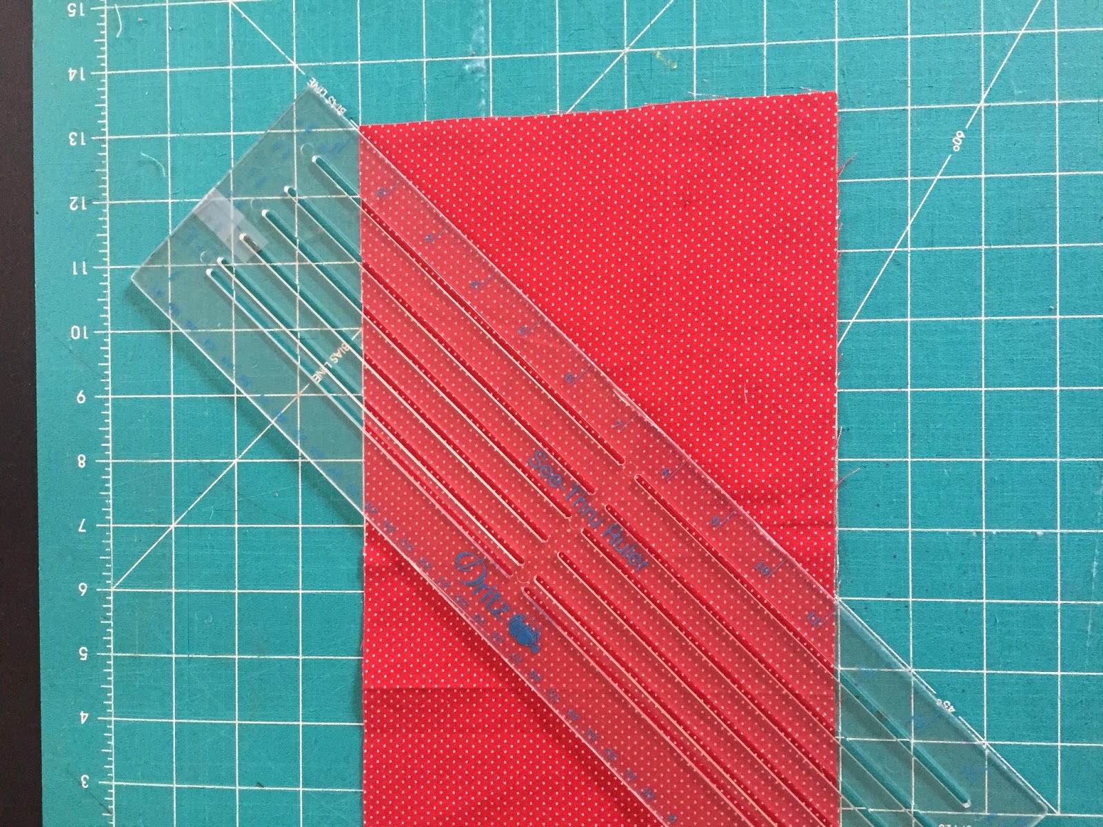 Reclaimed Stitches: Fun with Singer Bias Cutter and Bias Binder