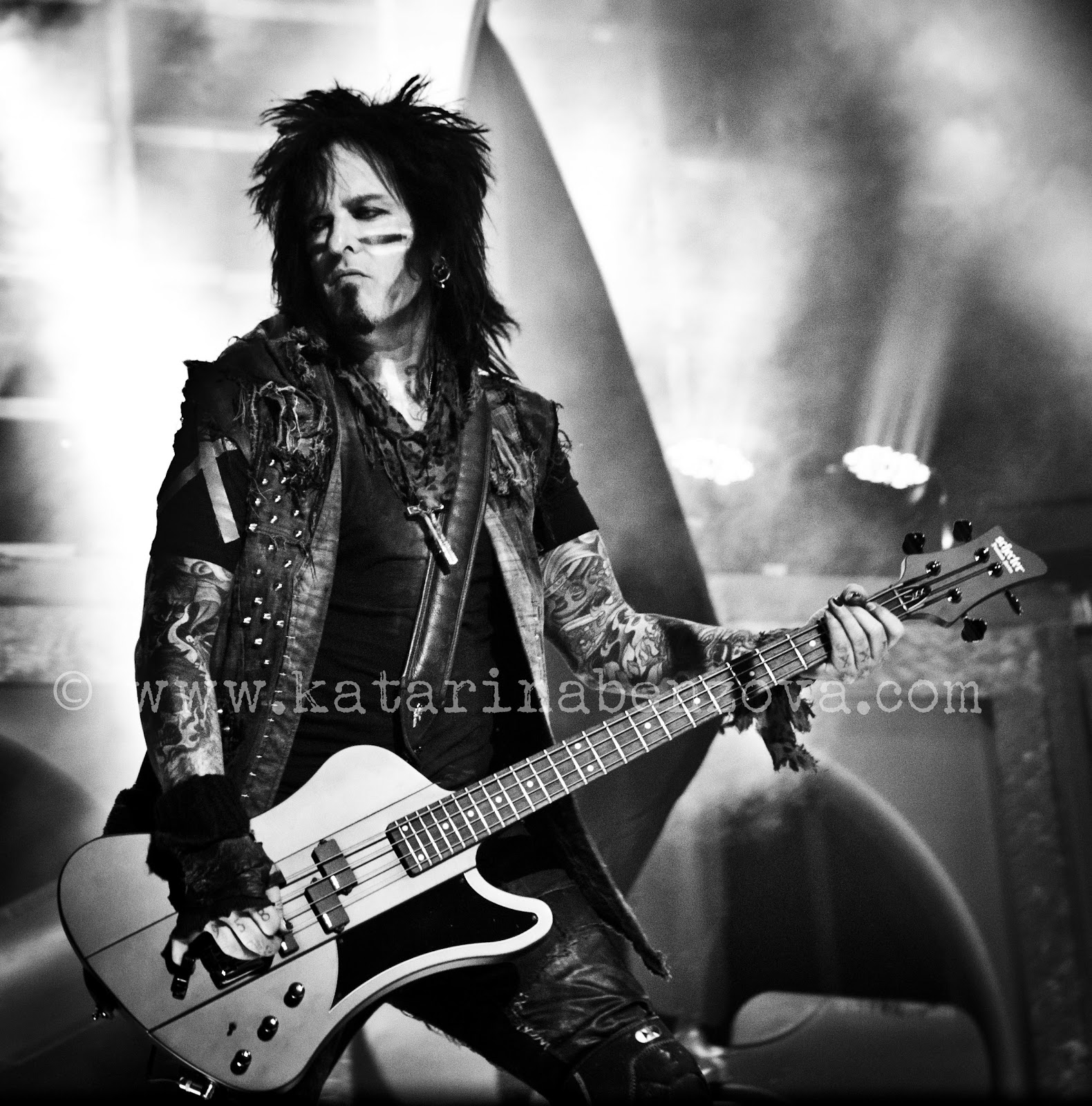 Katarina Benzova Photography: Mötley Crüe pictures from show in Sydney