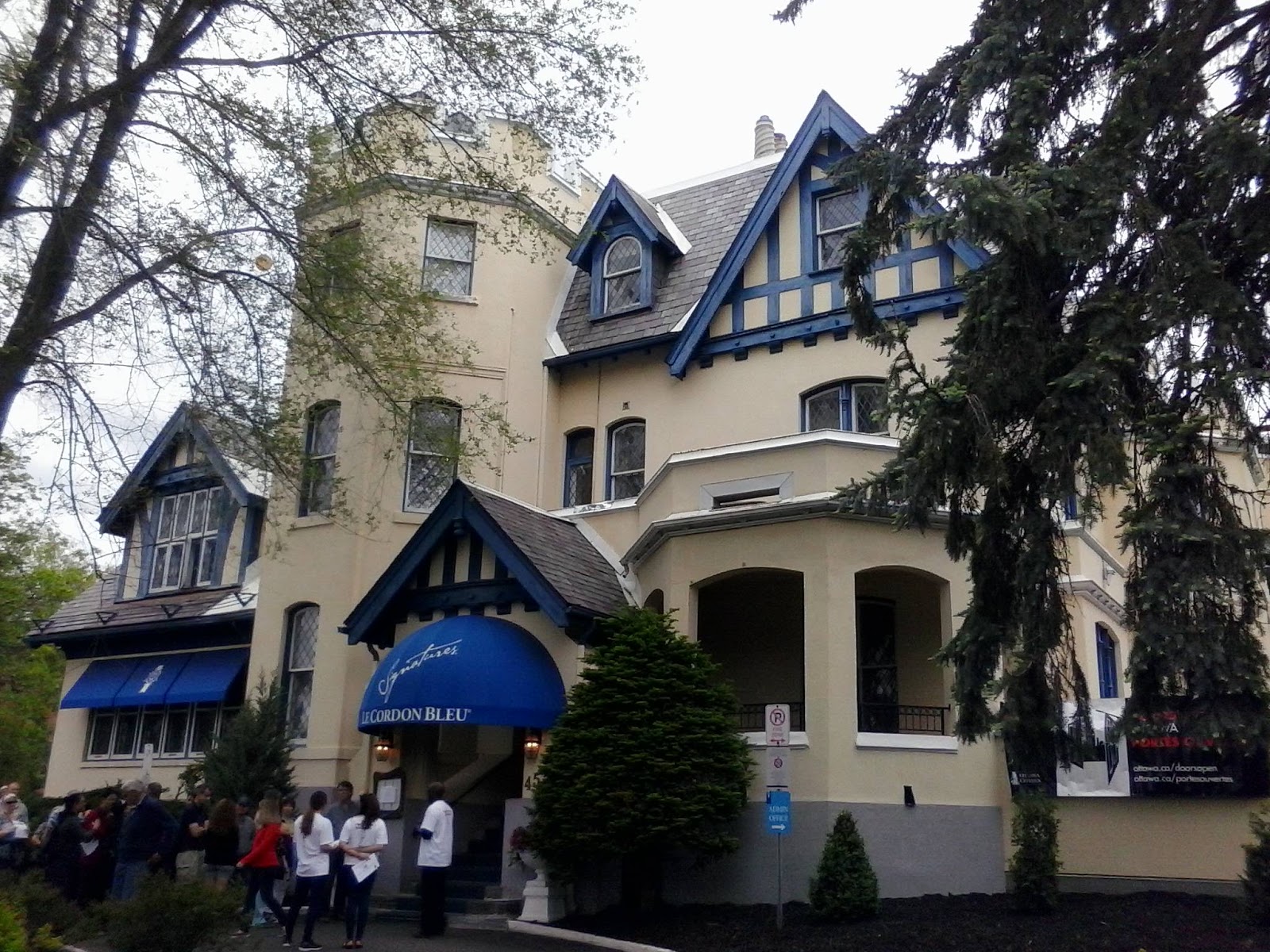 Ottawa Daily Photo: Embassy Row