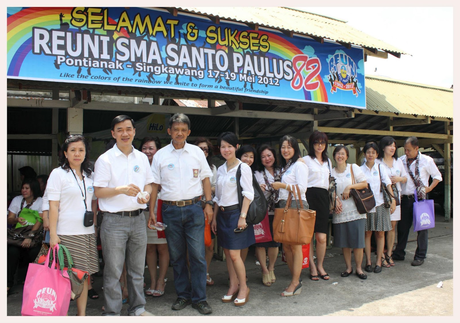 SMA SANTO PAULUS 82 Pontianak: FOTO REUNI SMA SANTO PAULUS 82, 17-19 ...