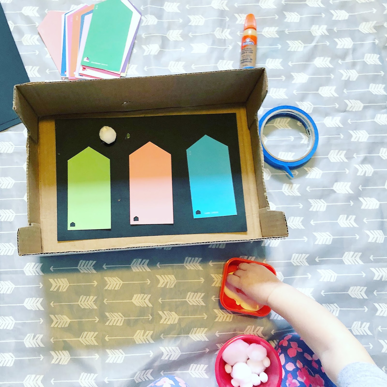 Find the Little Mind: Snowy Rooftops Craft