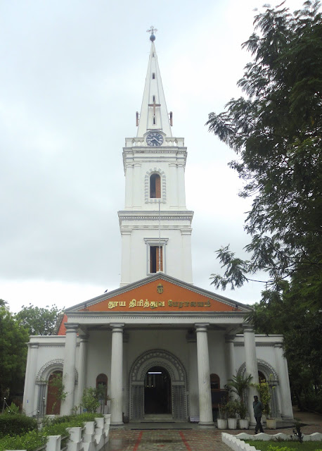 Tamilnadu Tourism: Holy Trinity Cathedral, Palayamkottai, Thirunelveli