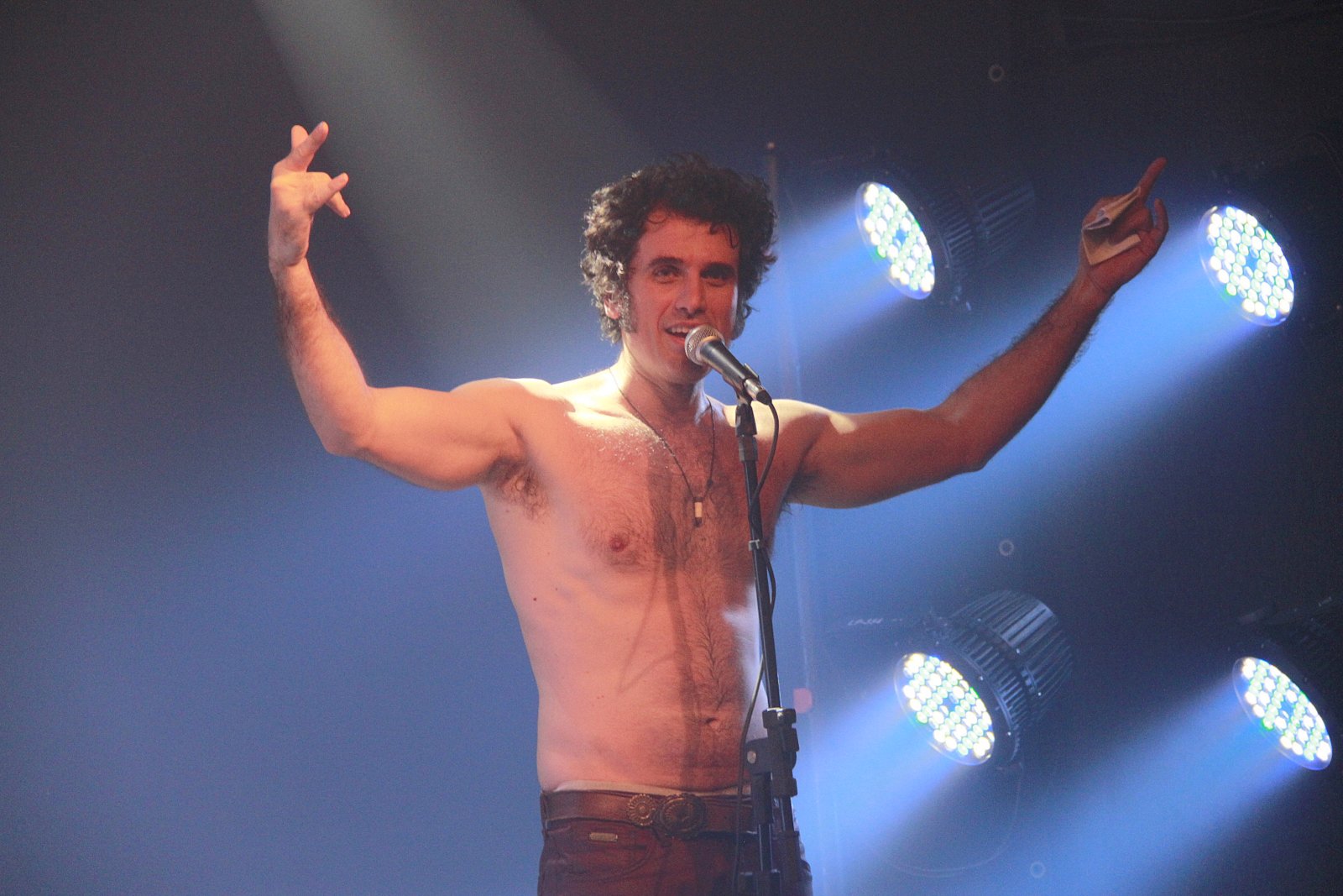 FOCUS PORTAL CULTURAL: ERIBERTO LEÃO ESTRELA "JIM" SOBRE O LIDER DO THE ...