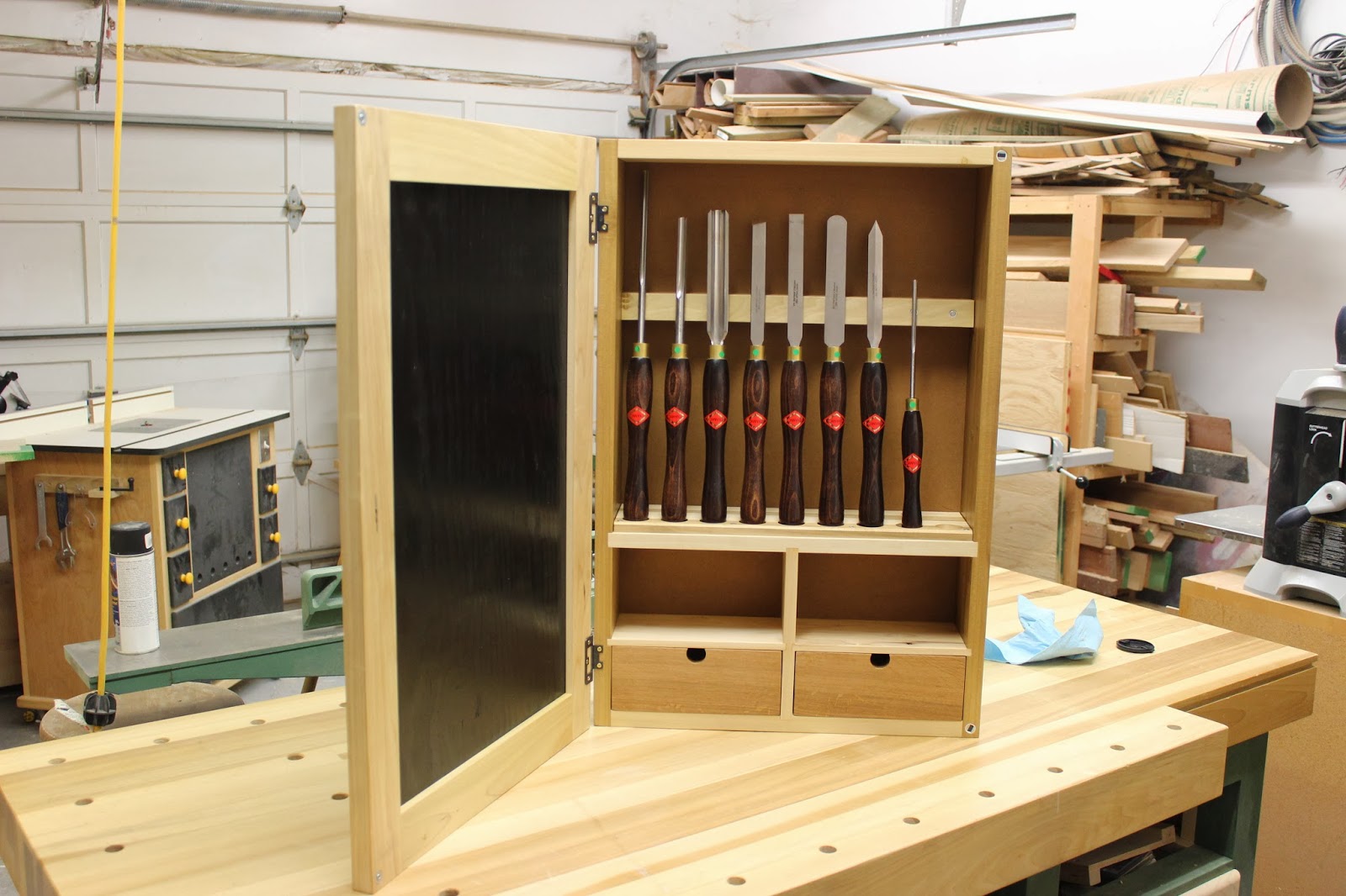 Woodswag: A Woodworkers Wood Turning Hanging Tool Chest