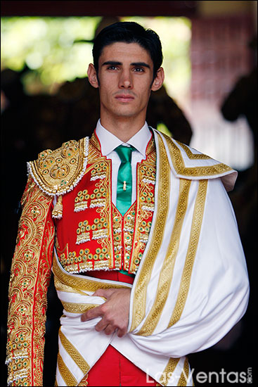 LOS DÍAS DE MIS NOCHES: Homenaje a Víctor Barrio