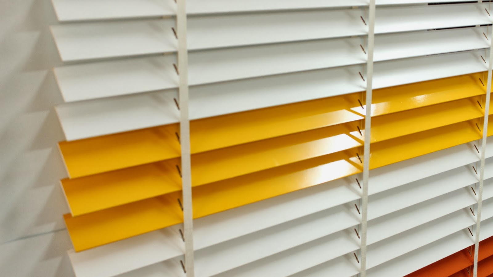 Johnson Blinds: Johnson offers Multi Color Wood Blinds to suit any ...