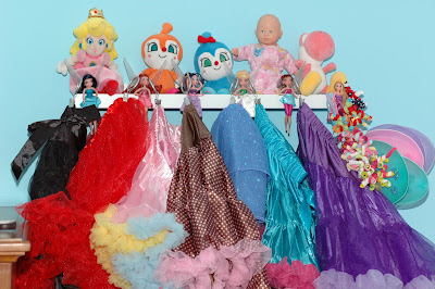 A busy lizzie life: DIY Tutu Organizer Kids' Shelf