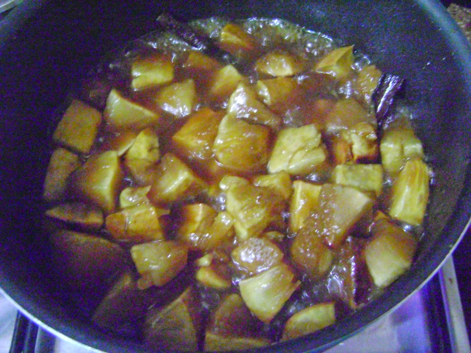 Nadiya's Tastes Of Maldives: Bokuri Bambukeyo ( Caramelized Breadfruit)