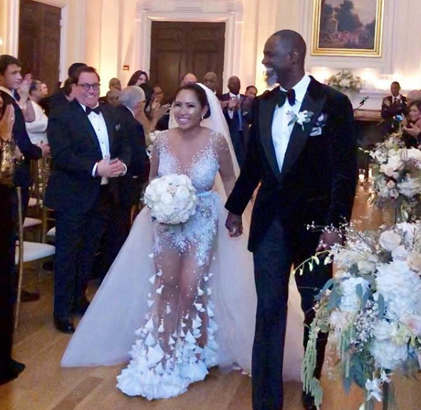 R&B singer Brian McKnight gets married on New Years Eve..(photos)