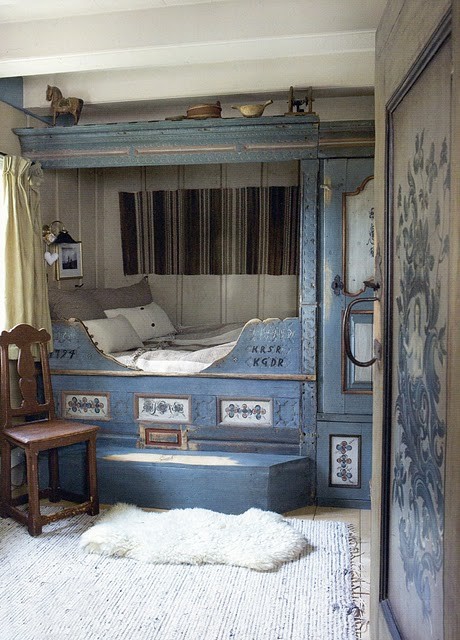 Scandinavian Folk: Obsession: Scandinavian Box Beds