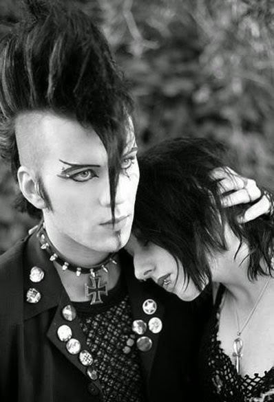 estilos para roqueiras emos e goticas *-*: setembro 2014