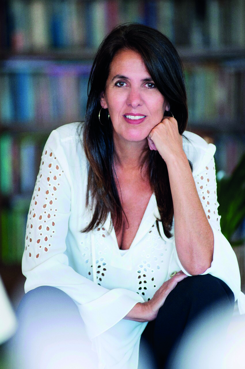 Escritora Martha Medeiros Lança “m De Martha” Seu Canal No Youtube