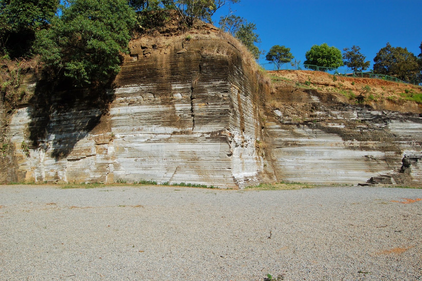 Procuro pedras pelo caminho: Parques Naturais da Rocha Moutonnée em ...