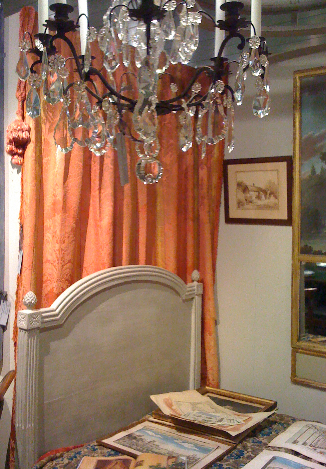 All The Trappings: The Antiquarian's Antiquarian • A Lovely Spring ...