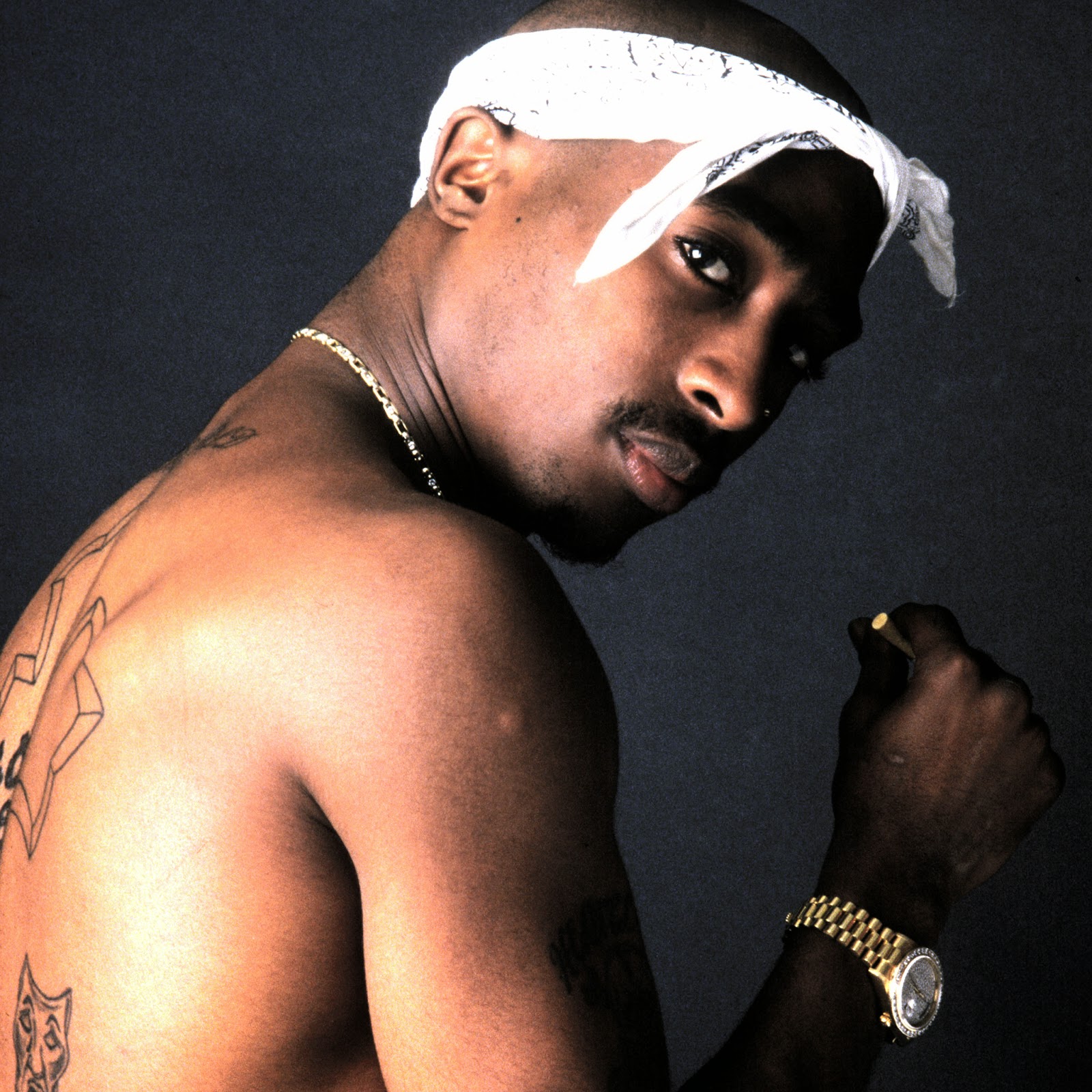 2Pac - Grandes Éxitos - Reseña 2Pac - Grandes Éxitos - Reseña