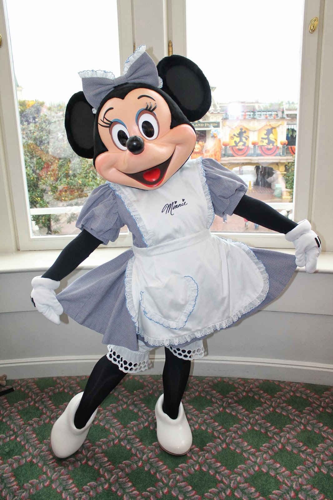 Unofficial Disney Character Hunting Guide: Disneyland Paris ...